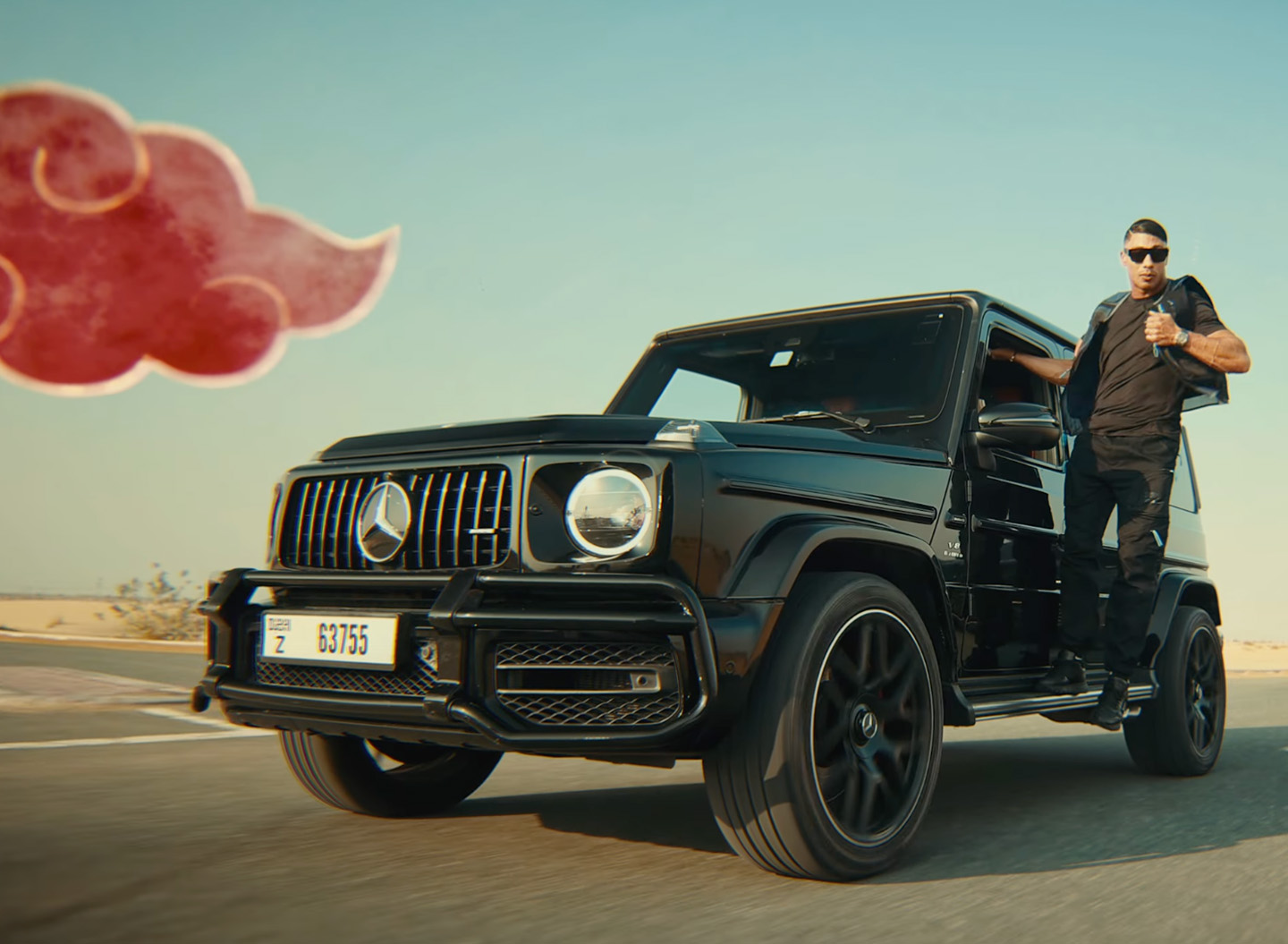 Maes se tranforme en Akatsuki dans son dernier clip