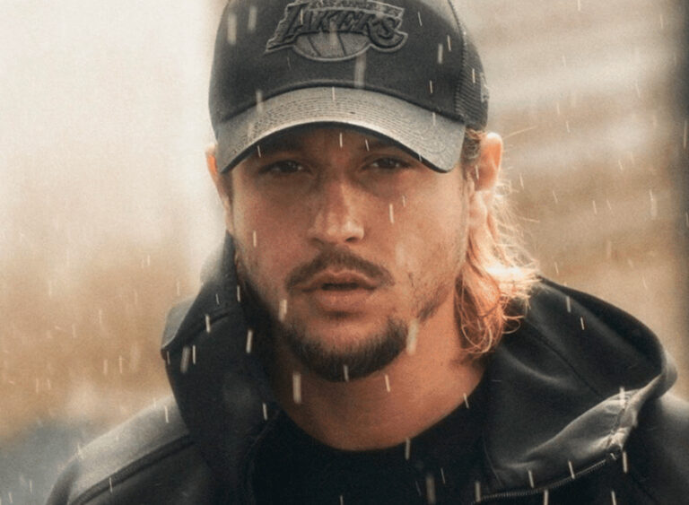 Nekfeu : Les Étoiles Vagabondes est disponible en streaming