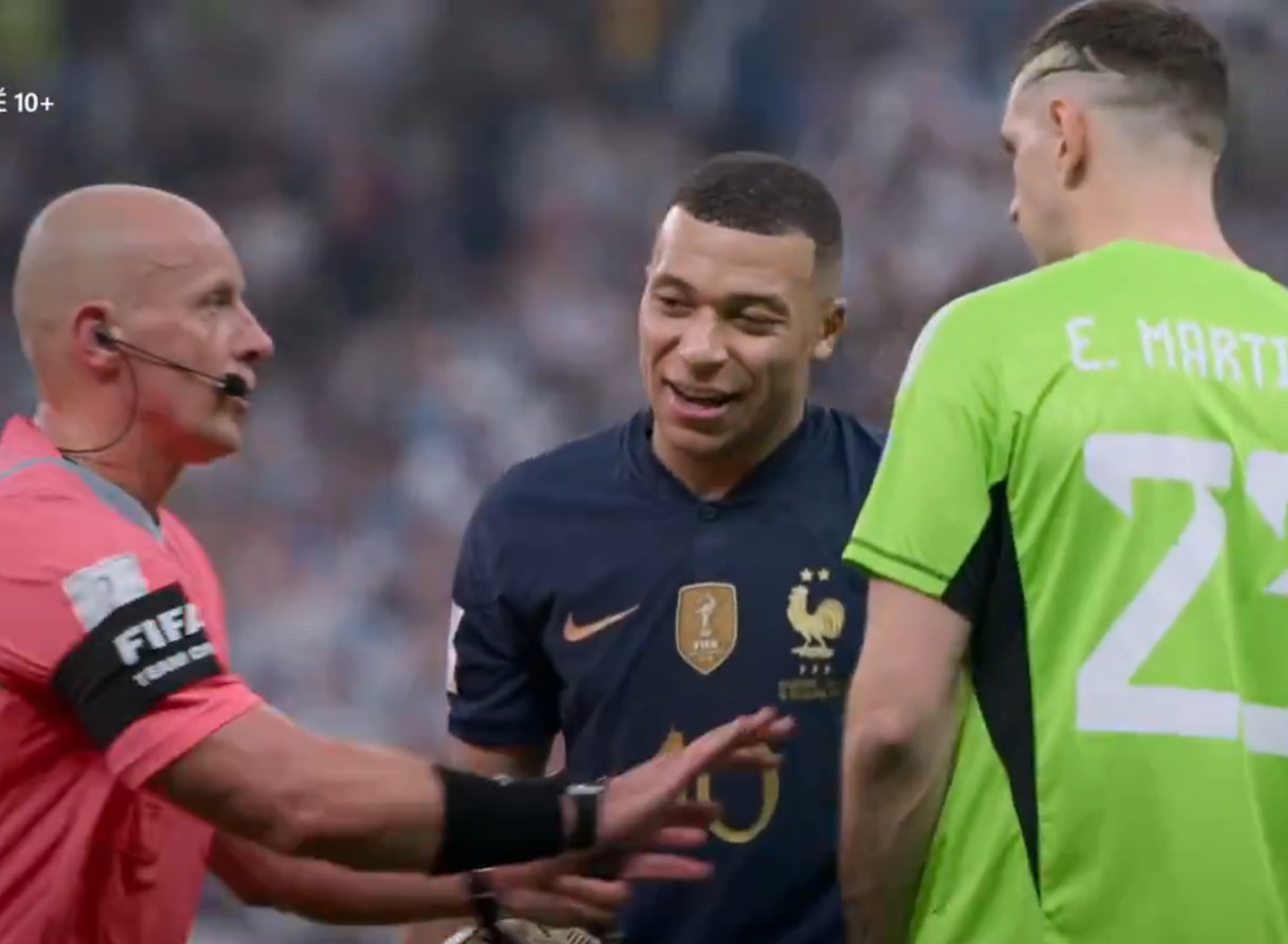 Le terrible geste d'Emiliano Martinez sur Kylian Mbappé en finale de la ...