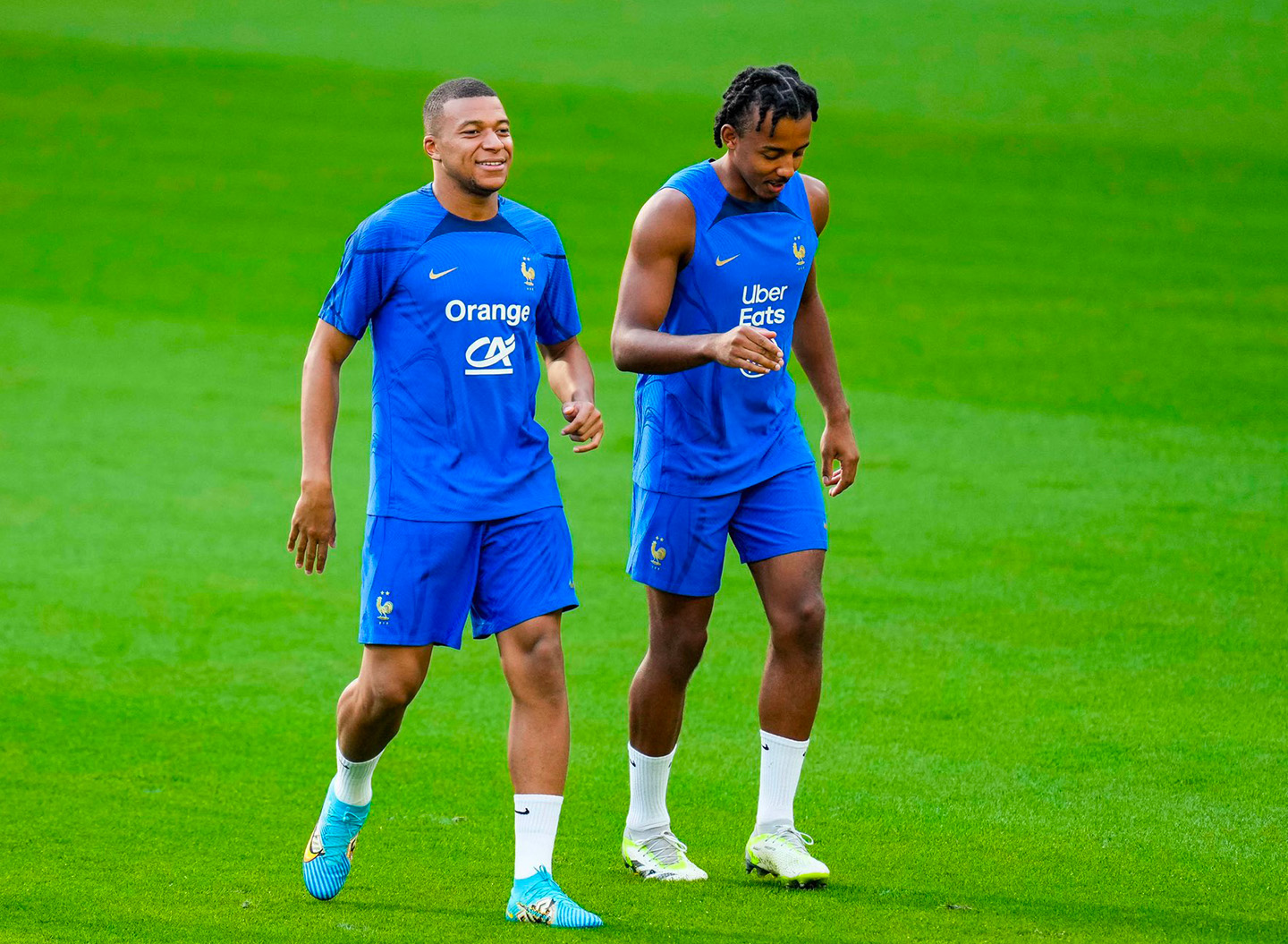 Kylian Mbappé évoque le style vestimentaire de Jules Koundé